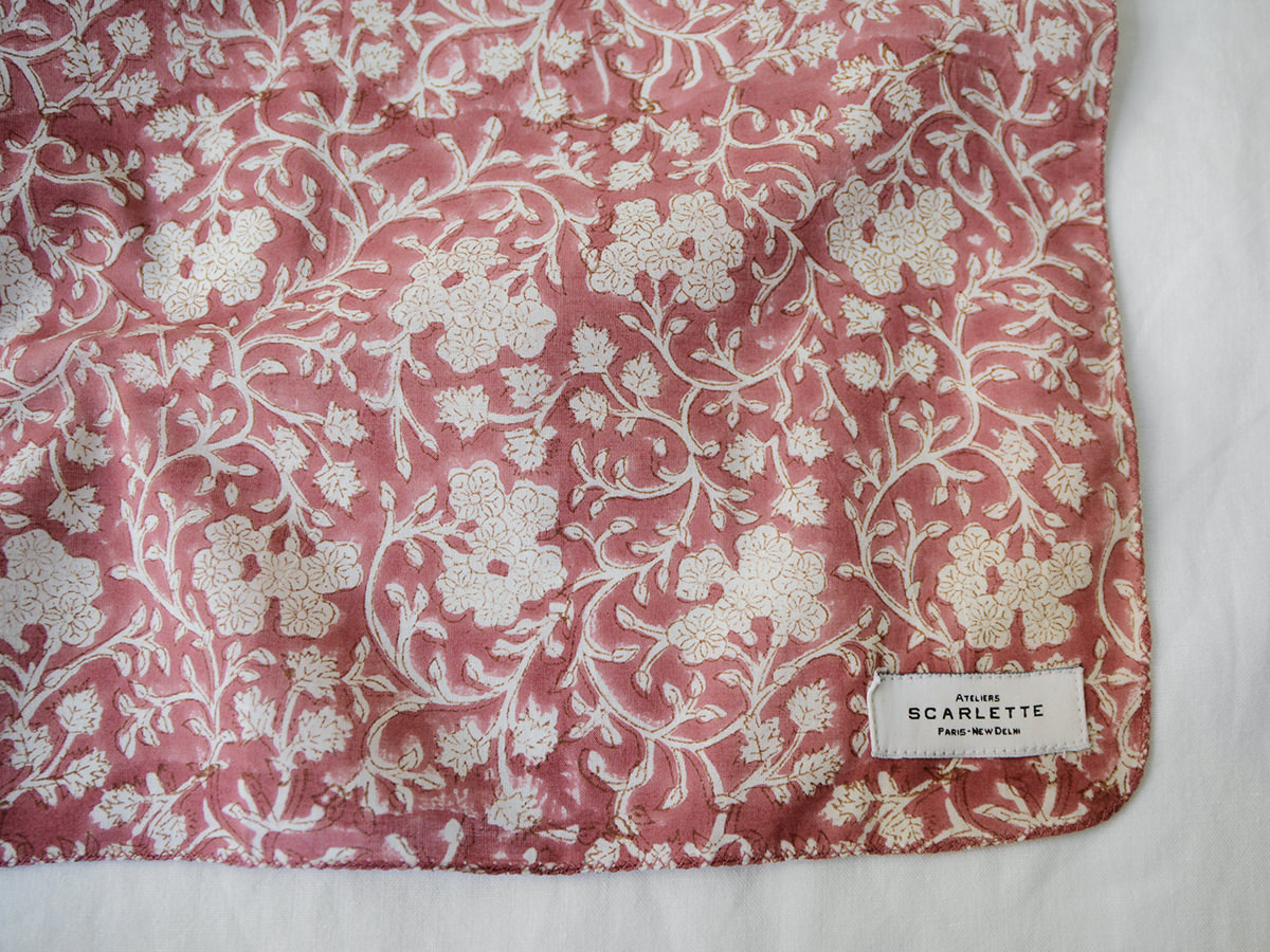 Scarlette Ateliers, Khadi Cotton Handkerchief - Red and Blue - MAKIE