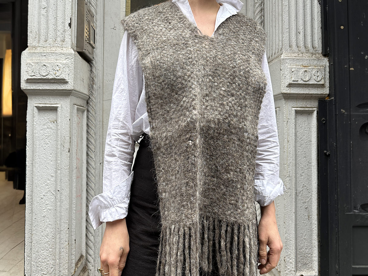 Atem/Meta, Hand Woven Open Side Vest - Dark Brown - MAKIE